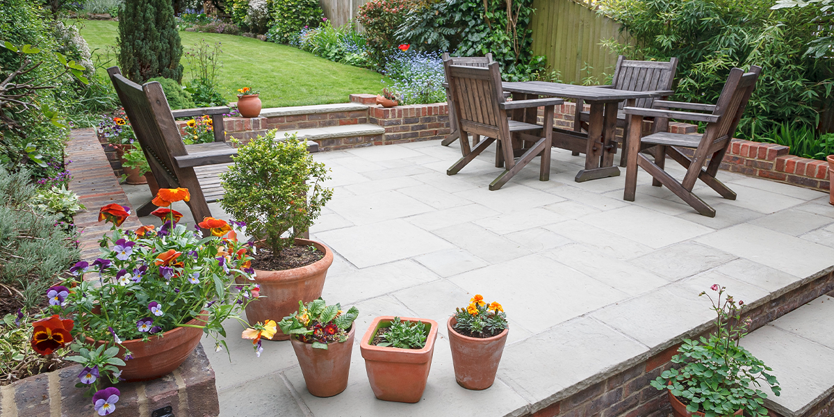 6 Spring Landscaping Ideas with Natural Stone - Z Stone